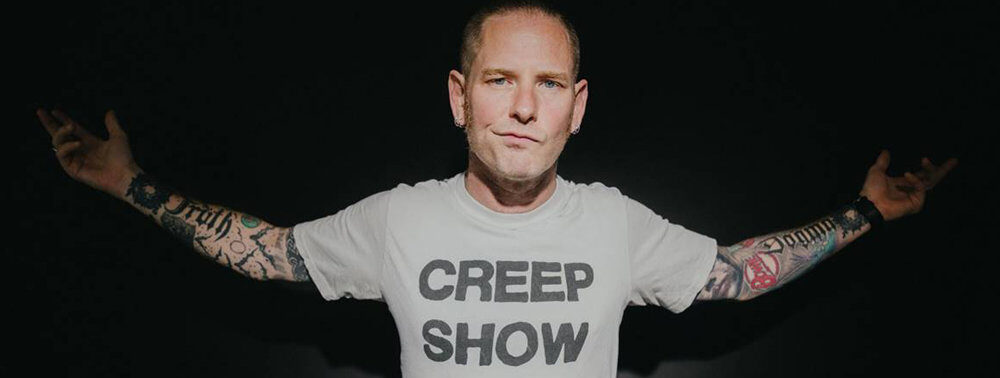 COREY TAYLOR Sings 'SpongeBob SquarePants' Theme Song With TOM KENNY ...